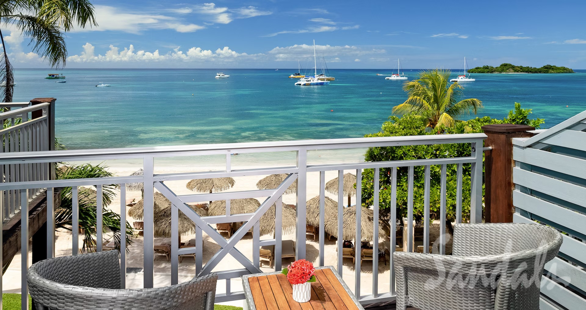 Paradise Beachfront Grande Luxe Club Level Room & Beachfront Walkout ...